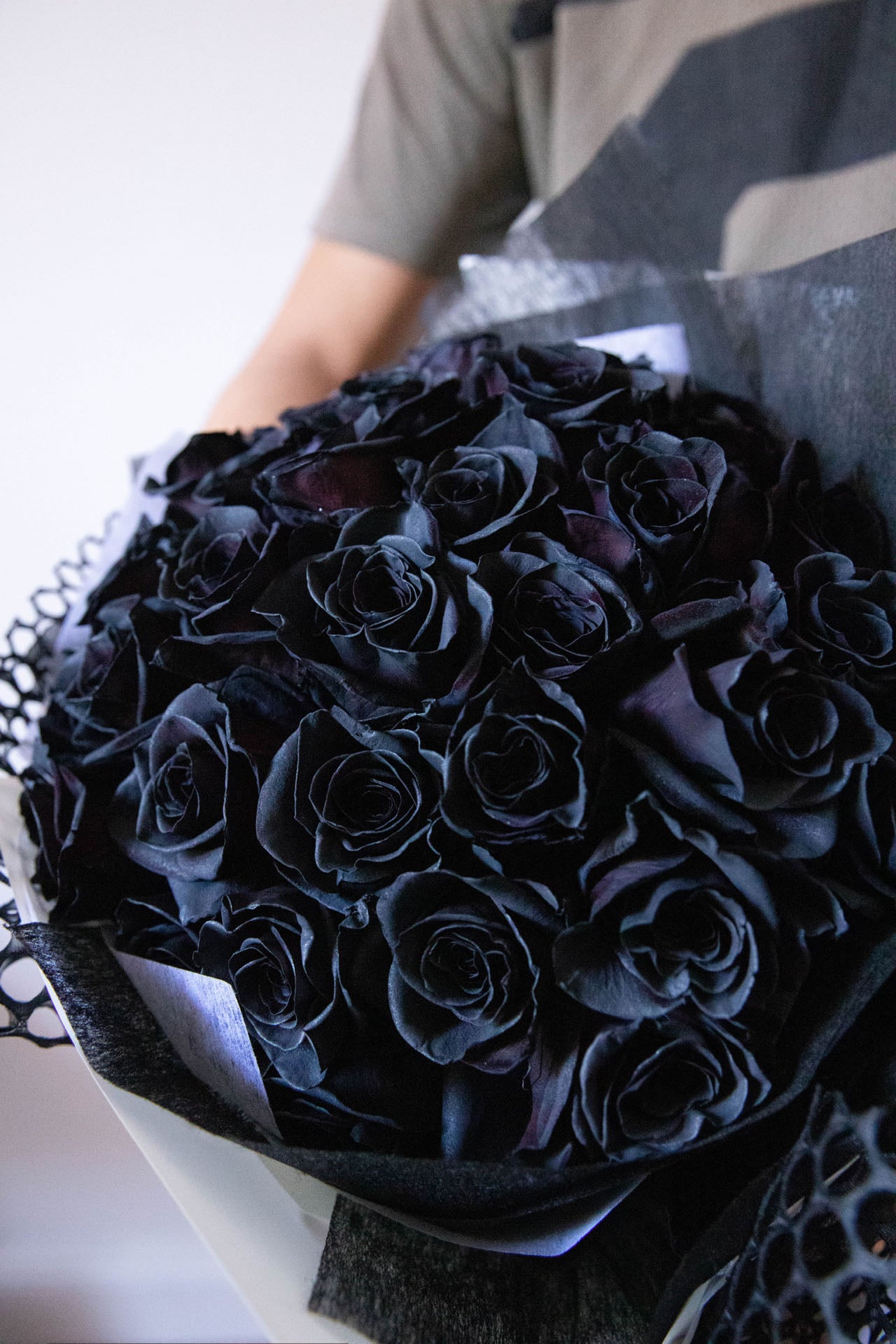 52 black roses bouquet | Same Day Flower Delivery Sydney | Order by 4 ...